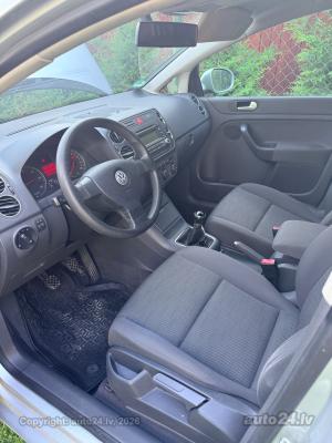 Pelēks Volkswagen Golf Plus 2006 Tallina, ar dzinēja tilpumu 1.90 L un nobraukumu 0 tūkst. km par 2200 €, foto 8 vietnē AUTOMOTO.COM.LV