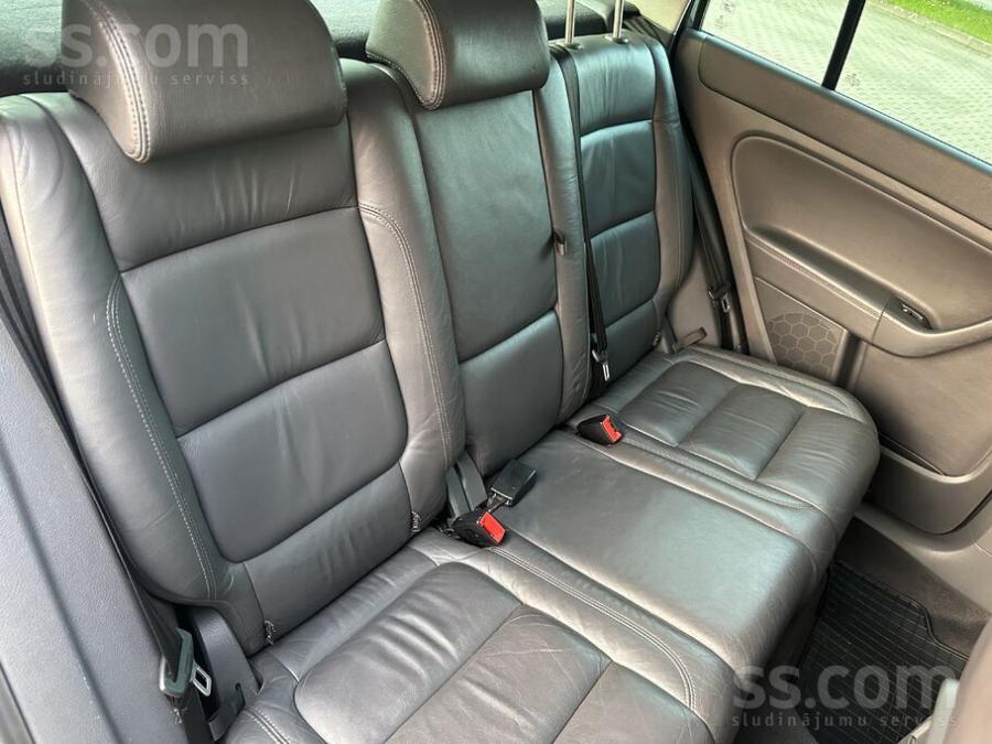 Grey Volkswagen Golf Plus 2006 in Tukums, with an engine capacity of 2.00 L and mileage of 401 thousand km for 3490 €, photo 21 on AUTOMOTO.COM.LV