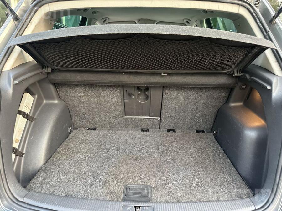 Grey Volkswagen Golf Plus 2006 in Tukums, with an engine capacity of 2.00 L and mileage of 401 thousand km for 3490 €, photo 34 on AUTOMOTO.COM.LV
