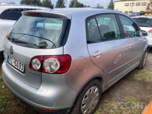 Grey Volkswagen Golf Plus 2006 in Riga, with an engine capacity of 2.00 L and mileage of 323 thousand km for 1400 €, photo 5 on AUTOMOTO.COM.LV
