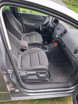 Grey Volkswagen Golf Plus 2006 in Parnu, with an engine capacity of 1.90 L and mileage of 360 thousand km for 1300 €, photo 10 on AUTOMOTO.COM.LV