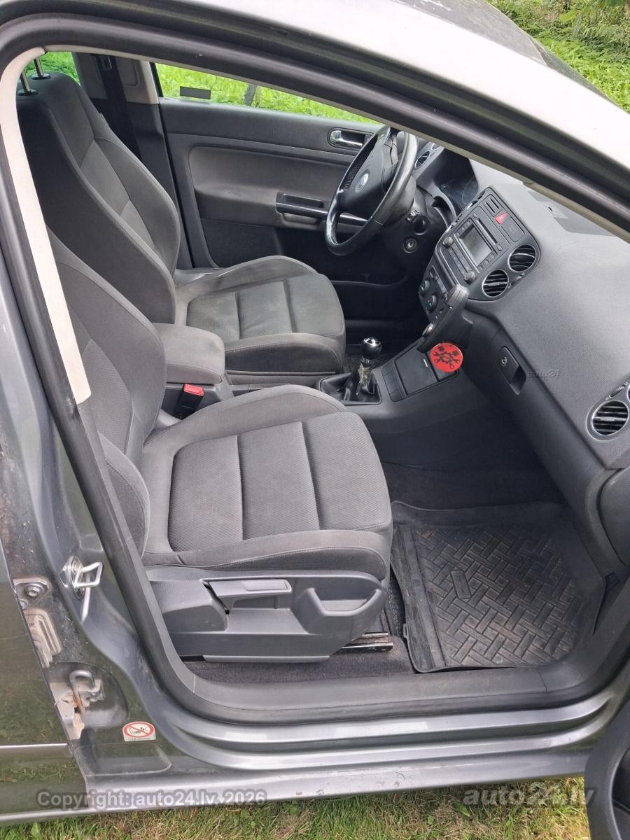 Grey Volkswagen Golf Plus 2006 in Parnu, with an engine capacity of 1.90 L and mileage of 360 thousand km for 1300 €, photo 10 on AUTOMOTO.COM.LV