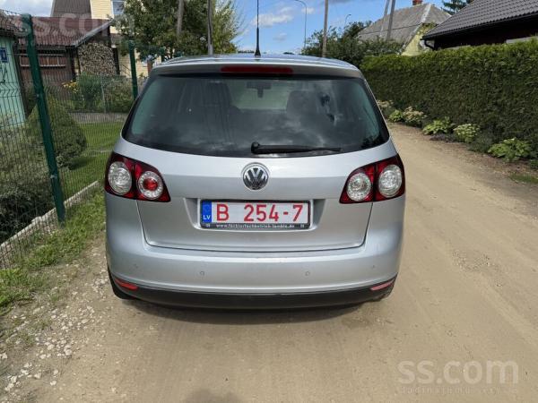 Grey Volkswagen Golf Plus 2006 in Rezekne, with an engine capacity of 1.90 L and mileage of 250 thousand km for 3050 €, photo 5 on AUTOMOTO.COM.LV