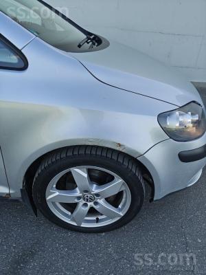 Pelēks Volkswagen Golf Plus 2006 Daugavpils, ar dzinēja tilpumu 1.90 L un nobraukumu 345 tūkst. km par 1300 €, foto 7 vietnē AUTOMOTO.COM.LV