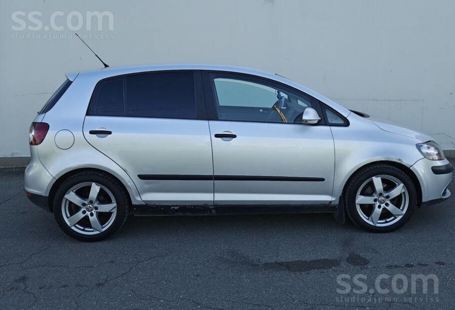 Pelēks Volkswagen Golf Plus 2006 Daugavpils, ar dzinēja tilpumu 1.90 L un nobraukumu 345 tūkst. km par 1300 €, foto 8 vietnē AUTOMOTO.COM.LV