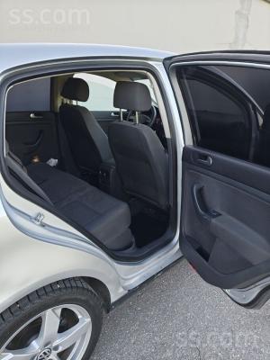 Pelēks Volkswagen Golf Plus 2006 Daugavpils, ar dzinēja tilpumu 1.90 L un nobraukumu 345 tūkst. km par 1300 €, foto 17 vietnē AUTOMOTO.COM.LV