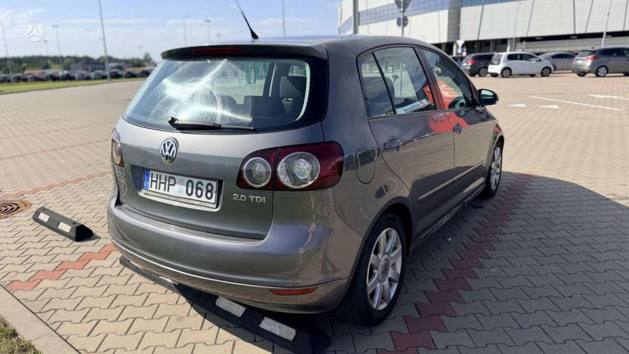 Grey Volkswagen Golf Plus 2006 in Vilnius, with an engine capacity of 1.97 L and mileage of 236 thousand km for 1750 €, photo 7 on AUTOMOTO.COM.LV