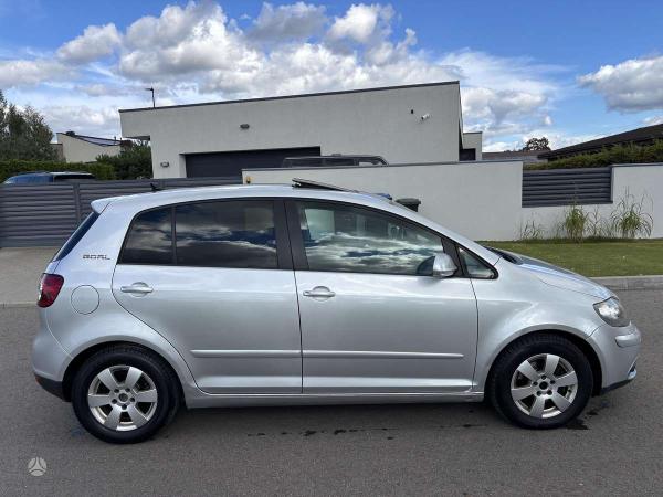 Volkswagen Golf Plus 2006 Viļņa vietnē Pelēks Volkswagen Golf Plus 2006 Viļņa, ar dzinēja tilpumu 1.97 L un nobraukumu 242 tūkst. km par 2700 €, foto 7 vietnē AUTOMOTO.COM.LV
