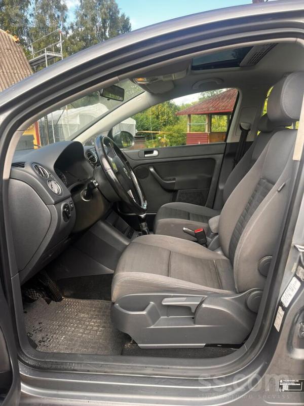 Grey Volkswagen Golf Plus 2006 in Talsi, with an engine capacity of 1.90 L and mileage of 336 thousand km for 2200 €, photo 3 on AUTOMOTO.COM.LV