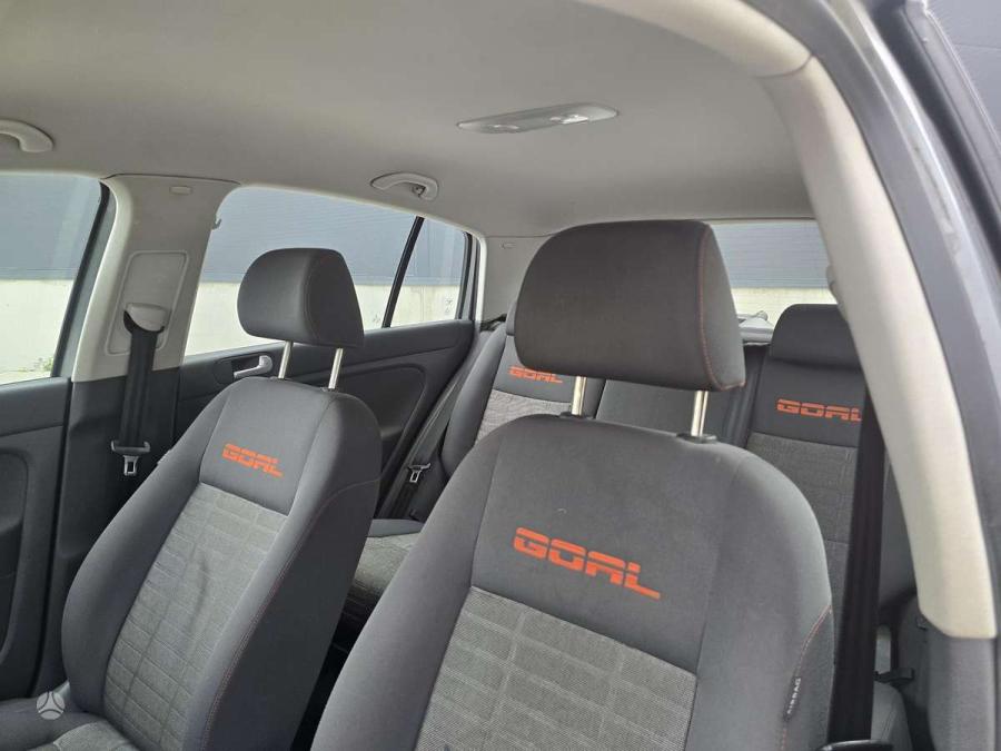 Pelēks Volkswagen Golf Plus 2006 Šauļi, ar dzinēja tilpumu 1.60 L un nobraukumu 134 tūkst. km par 1950 €, foto 11 vietnē AUTOMOTO.COM.LV