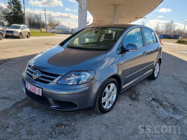 Grey Volkswagen Golf Plus 2007 in Ogre, with an engine capacity of 2.00 L and mileage of 0 thousand km for 3990 €, photo 1 on AUTOMOTO.COM.LV