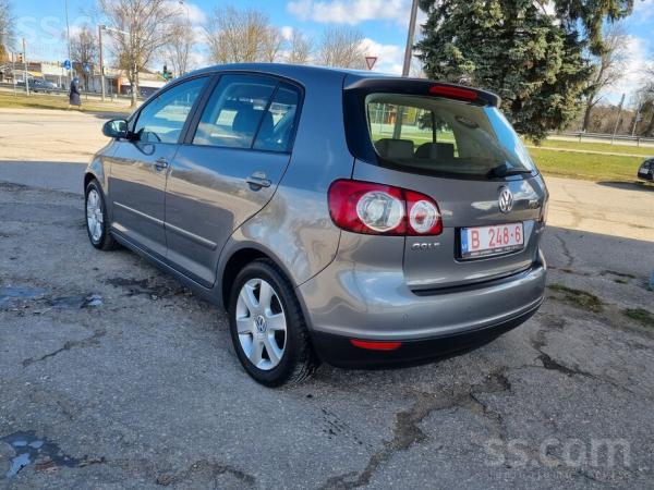 Grey Volkswagen Golf Plus 2007 in Ogre, with an engine capacity of 2.00 L and mileage of 0 thousand km for 3990 €, photo 6 on AUTOMOTO.COM.LV