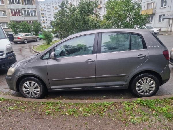 Grey Volkswagen Golf Plus 2007 in Riga, with an engine capacity of 1.90 L and mileage of 261 thousand km for 990 €, photo 1 on AUTOMOTO.COM.LV