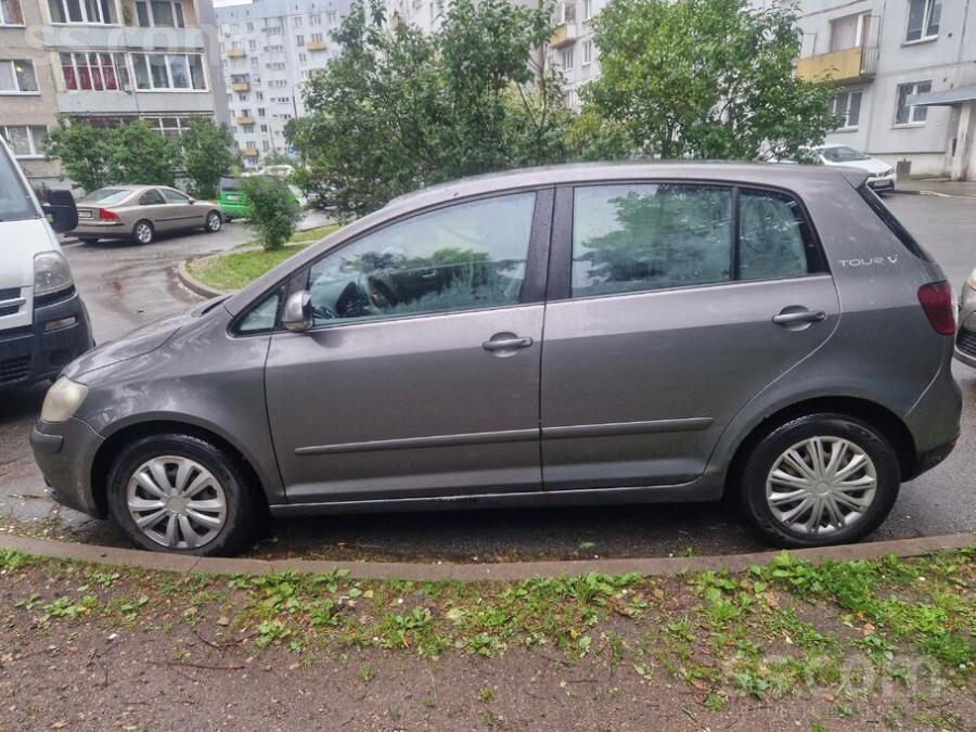 Grey Volkswagen Golf Plus 2007 in Riga, with an engine capacity of 1.90 L and mileage of 261 thousand km for 990 €, photo 1 on AUTOMOTO.COM.LV