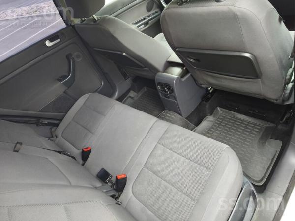 Pelēks Volkswagen Golf Plus 2007 Daugavpils, ar dzinēja tilpumu 1.90 L un nobraukumu 219 tūkst. km par 3300 €, foto 11 vietnē AUTOMOTO.COM.LV