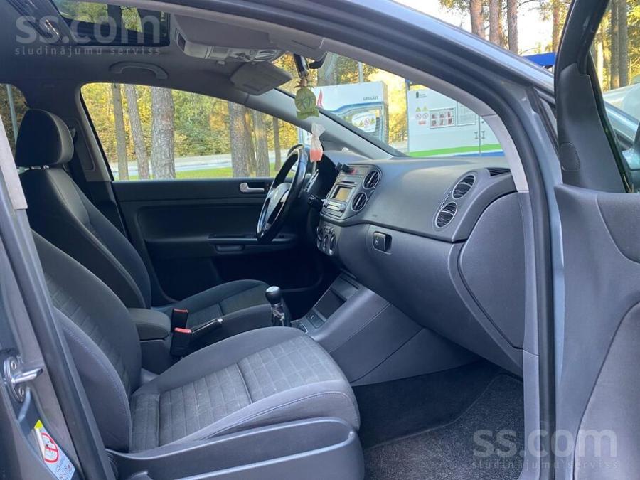 Pelēks Volkswagen Golf Plus 2007 Rīga, ar dzinēja tilpumu 1.90 L un nobraukumu 0 tūkst. km par 2299 €, foto 18 vietnē AUTOMOTO.COM.LV