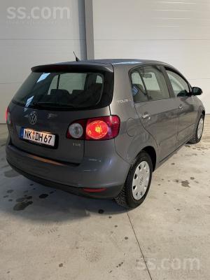 Pelēks Volkswagen Golf Plus 2007 Balvi, ar dzinēja tilpumu 1.90 L un nobraukumu 286 tūkst. km par 2750 €, foto 4 vietnē AUTOMOTO.COM.LV