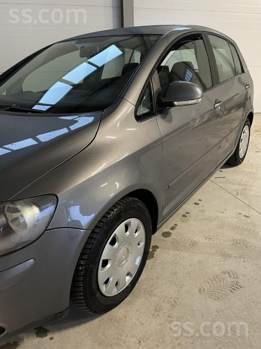Pelēks Volkswagen Golf Plus 2007 Balvi, ar dzinēja tilpumu 1.90 L un nobraukumu 286 tūkst. km par 2750 €, foto 7 vietnē AUTOMOTO.COM.LV
