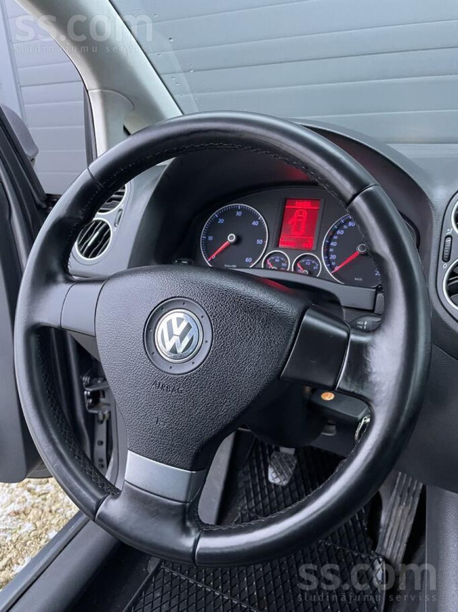Pelēks Volkswagen Golf Plus 2007 Balvi, ar dzinēja tilpumu 1.90 L un nobraukumu 286 tūkst. km par 2750 €, foto 14 vietnē AUTOMOTO.COM.LV