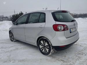 Grey Volkswagen Golf Plus 2007 in Siauliai, with an engine capacity of 1.97 L and mileage of 300 thousand km for 2200 €, photo 3 on AUTOMOTO.COM.LV