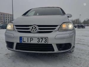 Grey Volkswagen Golf Plus 2007 in Siauliai, with an engine capacity of 1.97 L and mileage of 300 thousand km for 2200 €, photo 8 on AUTOMOTO.COM.LV
