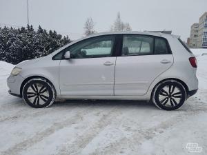 Pelēks Volkswagen Golf Plus 2007 Šauļi, ar dzinēja tilpumu 2.00 L un nobraukumu 300 tūkst. km par 2200 €, foto 2 vietnē AUTOMOTO.COM.LV