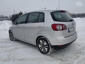 Pelēks Volkswagen Golf Plus 2007 Šauļi, ar dzinēja tilpumu 2.00 L un nobraukumu 300 tūkst. km par 2200 €, foto 3 vietnē AUTOMOTO.COM.LV
