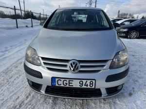 Grey Volkswagen Golf Plus 2007 in Kaunas, with an engine capacity of 1.90 L and mileage of 340 thousand km for 1680 €, photo 4 on AUTOMOTO.COM.LV
