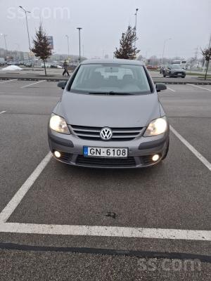 Grey Volkswagen Golf Plus 2007 in Riga, with an engine capacity of 1.90 L and mileage of 201 thousand km for 2400 €, photo  on AUTOMOTO.COM.LV
