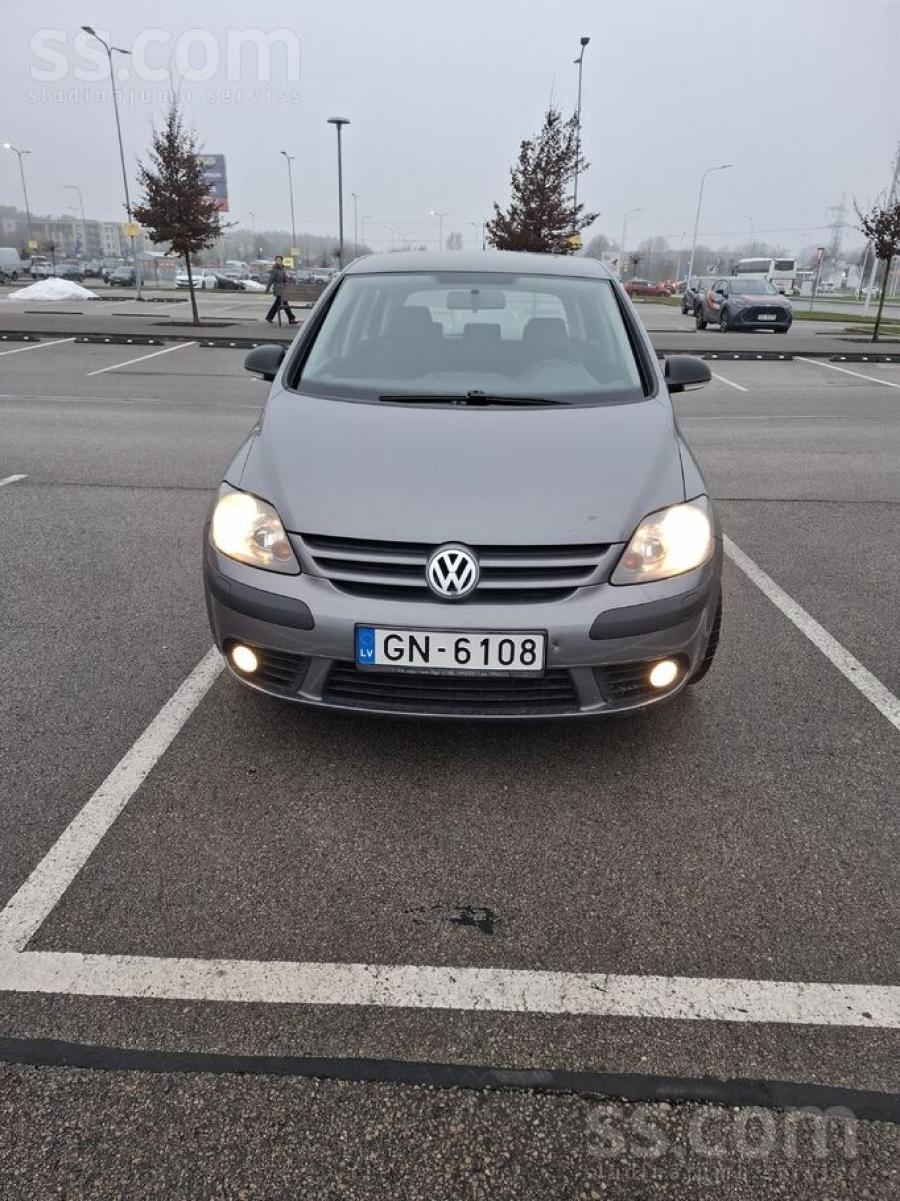 Pelēks Volkswagen Golf Plus 2007 Rīga, ar dzinēja tilpumu 1.90 L un nobraukumu 201 tūkst. km par 2400 €, foto 1 vietnē AUTOMOTO.COM.LV
