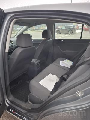 Pelēks Volkswagen Golf Plus 2007 Rīga, ar dzinēja tilpumu 1.90 L un nobraukumu 201 tūkst. km par 2400 €, foto 6 vietnē AUTOMOTO.COM.LV