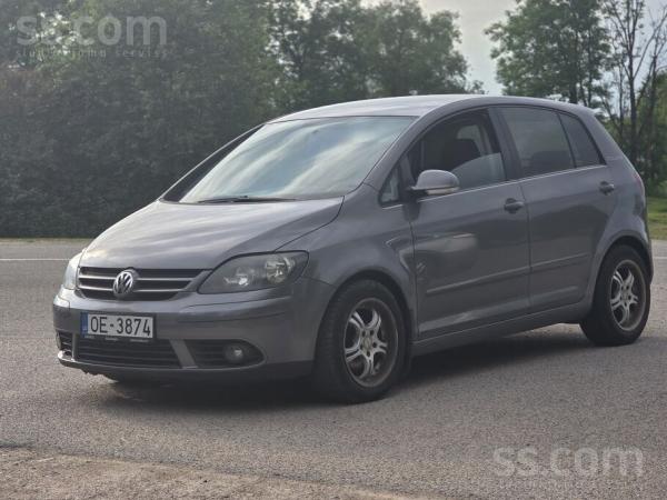 Pelēks Volkswagen Golf Plus 2007 Liepāja, ar dzinēja tilpumu 1.90 L un nobraukumu 344 tūkst. km par 1700 €, foto 3 vietnē AUTOMOTO.COM.LV