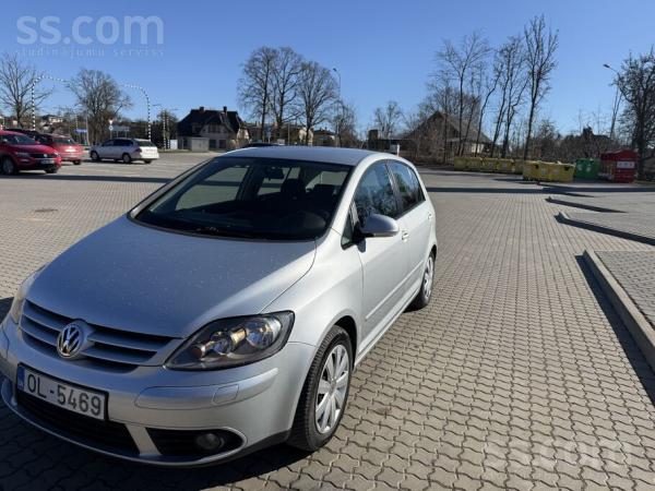 Pelēks Volkswagen Golf Plus 2007 Saldus, ar dzinēja tilpumu 1.90 L un nobraukumu 391 tūkst. km par 3090 €, foto 2 vietnē AUTOMOTO.COM.LV
