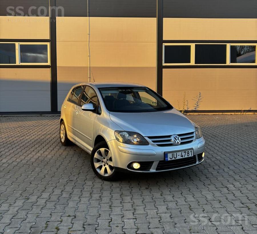 Grey Volkswagen Golf Plus 2007 in Balvi, with an engine capacity of 1.90 L and mileage of 256 thousand km for 2250 €, photo 1 on AUTOMOTO.COM.LV