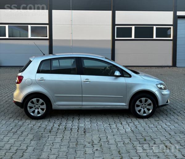 Grey Volkswagen Golf Plus 2007 in Balvi, with an engine capacity of 1.90 L and mileage of 256 thousand km for 2250 €, photo 5 on AUTOMOTO.COM.LV
