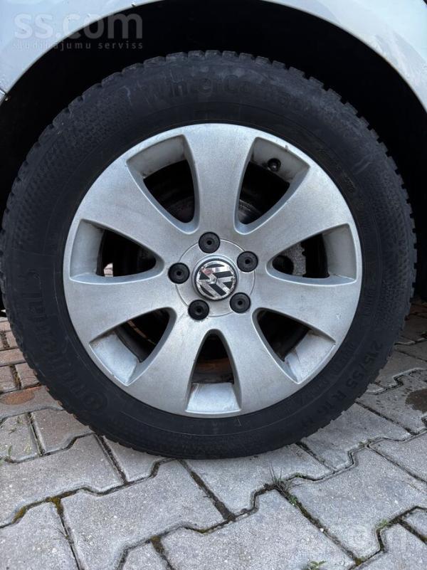 Grey Volkswagen Golf Plus 2007 in Balvi, with an engine capacity of 1.90 L and mileage of 256 thousand km for 2250 €, photo 9 on AUTOMOTO.COM.LV