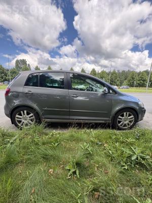 Pelēks Volkswagen Golf Plus 2007 Rīga, ar dzinēja tilpumu 2.00 L un nobraukumu 370 tūkst. km par 1390 €, foto 3 vietnē AUTOMOTO.COM.LV