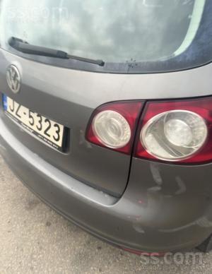 Grey Volkswagen Golf Plus 2007 in Riga, with an engine capacity of 1.40 L and mileage of 317 thousand km for 500 €, photo 4 on AUTOMOTO.COM.LV