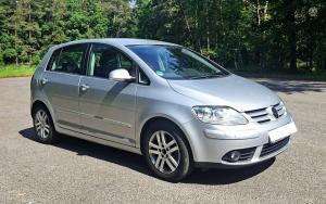 Grey Volkswagen Golf Plus 2007 in Anyksciai, with an engine capacity of 1.97 L and mileage of 239 thousand km for 2100 €, photo 3 on AUTOMOTO.COM.LV