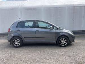 Grey Volkswagen Golf Plus 2007 in Ogre, with an engine capacity of 1.60 L and mileage of 187 thousand km for 1700 €, photo 3 on AUTOMOTO.COM.LV