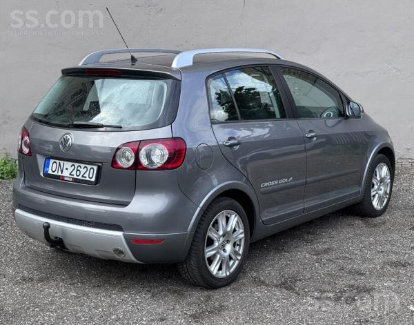 Pelēks Volkswagen Golf Plus 2007 Rīga, ar dzinēja tilpumu 2.00 L un nobraukumu 202 tūkst. km par 4790 €, foto 6 vietnē AUTOMOTO.COM.LV