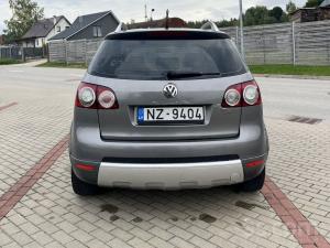 Pelēks Volkswagen Golf Plus 2007 Valmiera, ar dzinēja tilpumu 1.90 L un nobraukumu 334 tūkst. km par 2350 €, foto 6 vietnē AUTOMOTO.COM.LV