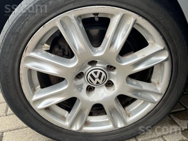 Pelēks Volkswagen Golf Plus 2007 Valmiera, ar dzinēja tilpumu 1.90 L un nobraukumu 334 tūkst. km par 2350 €, foto 10 vietnē AUTOMOTO.COM.LV