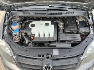 Pelēks Volkswagen Golf Plus 2007 Valmiera, ar dzinēja tilpumu 1.90 L un nobraukumu 334 tūkst. km par 2350 €, foto 17 vietnē AUTOMOTO.COM.LV