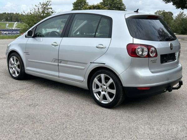 Grey Volkswagen Golf Plus 2007 in Liepaja, with an engine capacity of 1.90 L and mileage of 0 thousand km for 3300 €, photo 9 on AUTOMOTO.COM.LV