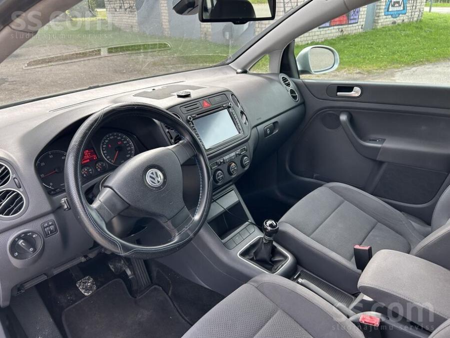Pelēks Volkswagen Golf Plus 2007 Liepāja, ar dzinēja tilpumu 1.90 L un nobraukumu 0 tūkst. km par 3300 €, foto 12 vietnē AUTOMOTO.COM.LV