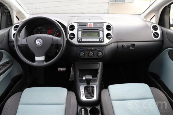 Volkswagen Golf Plus 2007 in Tukums on AUTOMOTO.COM.LV Grey Volkswagen Golf Plus 2007 in Tukums, with an engine capacity of 1.90 L and mileage of 212 thousand km for 5500 €, photo 9 on AUTOMOTO.COM.LV