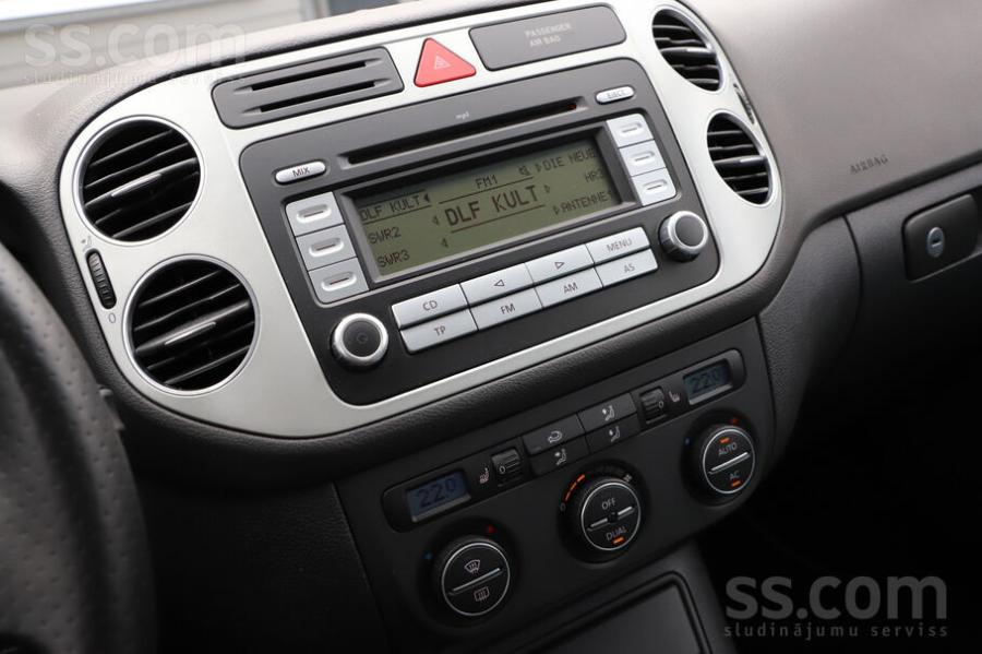 Grey Volkswagen Golf Plus 2007 in Tukums, with an engine capacity of 1.90 L and mileage of 212 thousand km for 5500 €, photo 11 on AUTOMOTO.COM.LV