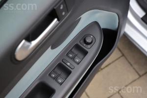 Grey Volkswagen Golf Plus 2007 in Tukums, with an engine capacity of 1.90 L and mileage of 212 thousand km for 5500 €, photo 14 on AUTOMOTO.COM.LV