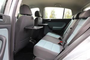 Grey Volkswagen Golf Plus 2007 in Tukums, with an engine capacity of 1.90 L and mileage of 212 thousand km for 5500 €, photo 17 on AUTOMOTO.COM.LV